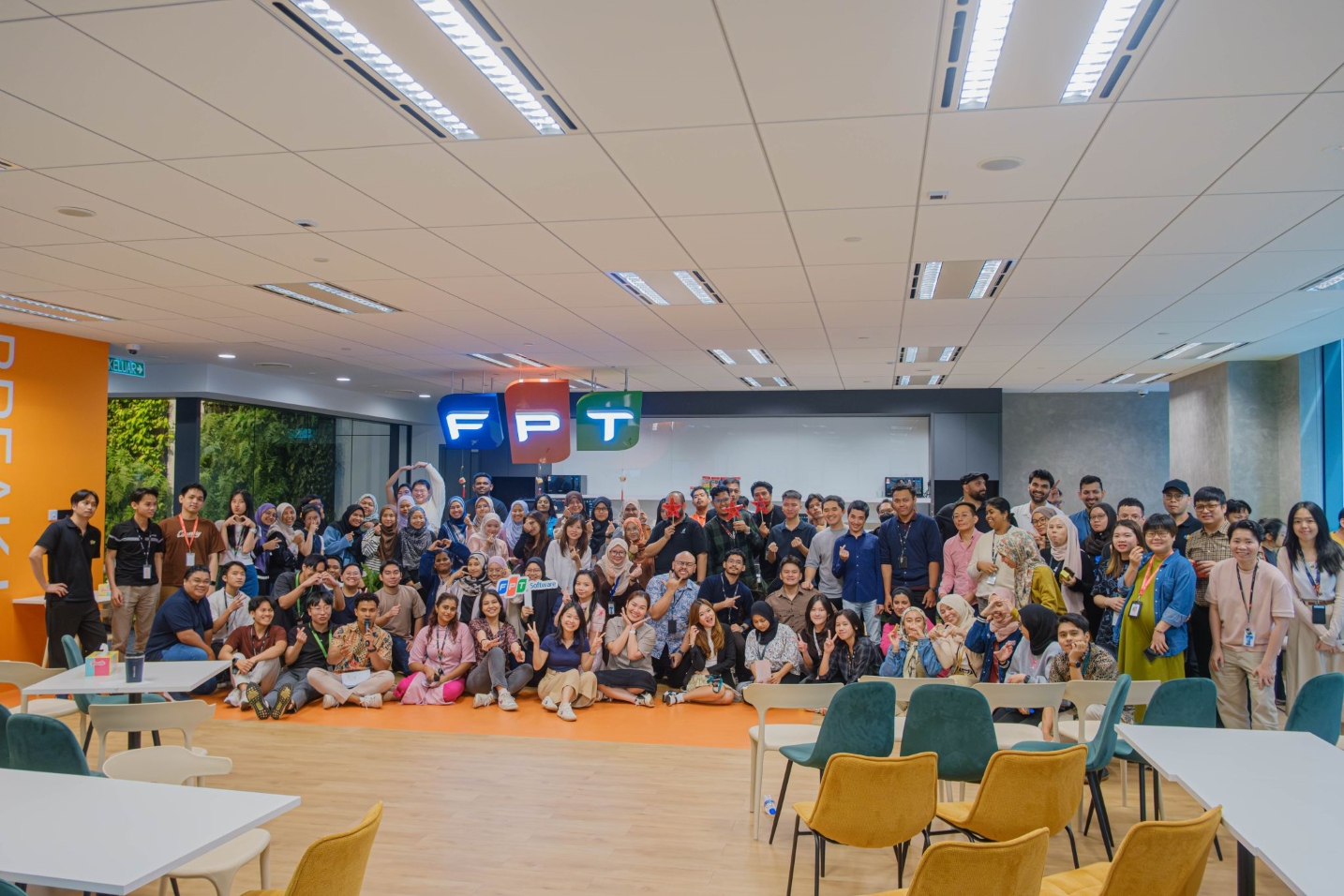 Together working – Global Moving | FPT Software Malaysia